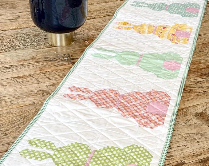 Easter Table Runner - Etsy