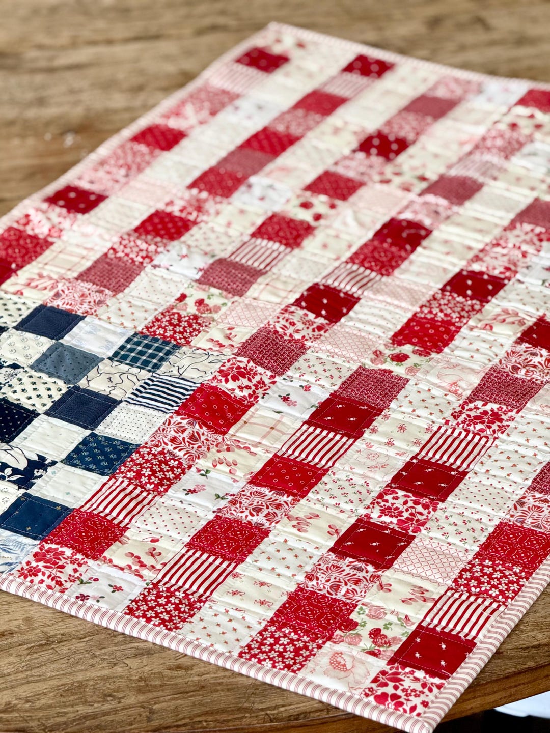 American Flag Quilted / Table Topper / Independance Day Table Topper ...