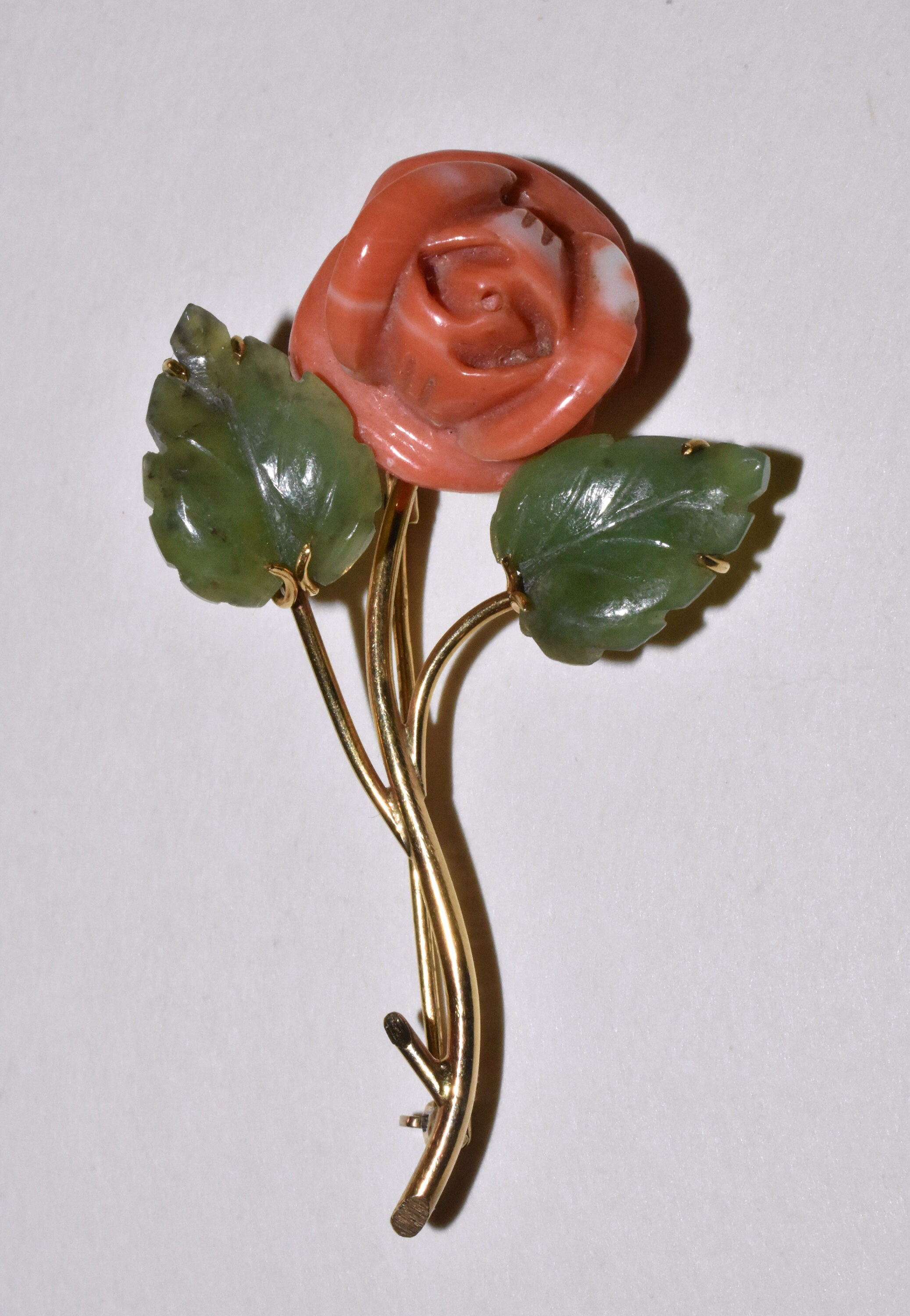 Vintage 18K Gold Carved Salmon Red Coral Rose Spinach Nephrite Jade ...