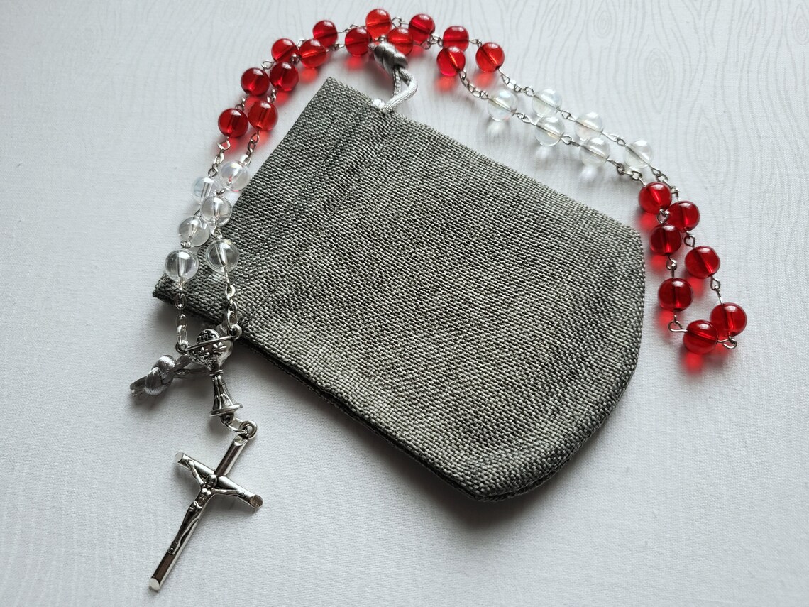 Catholic Chaplet of Adoration With Prayer Card - Etsy