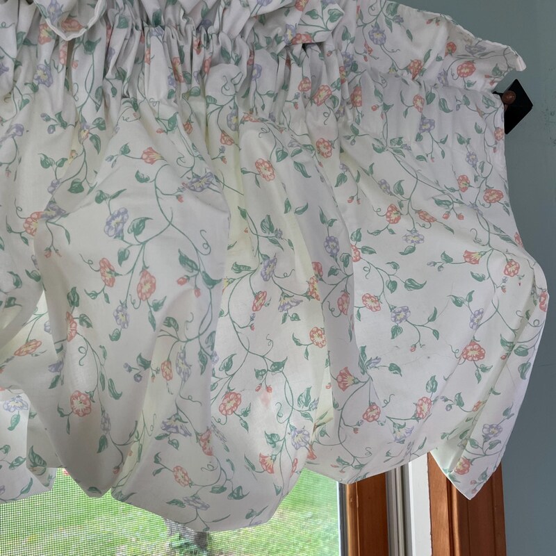 Balloon Valance - Etsy