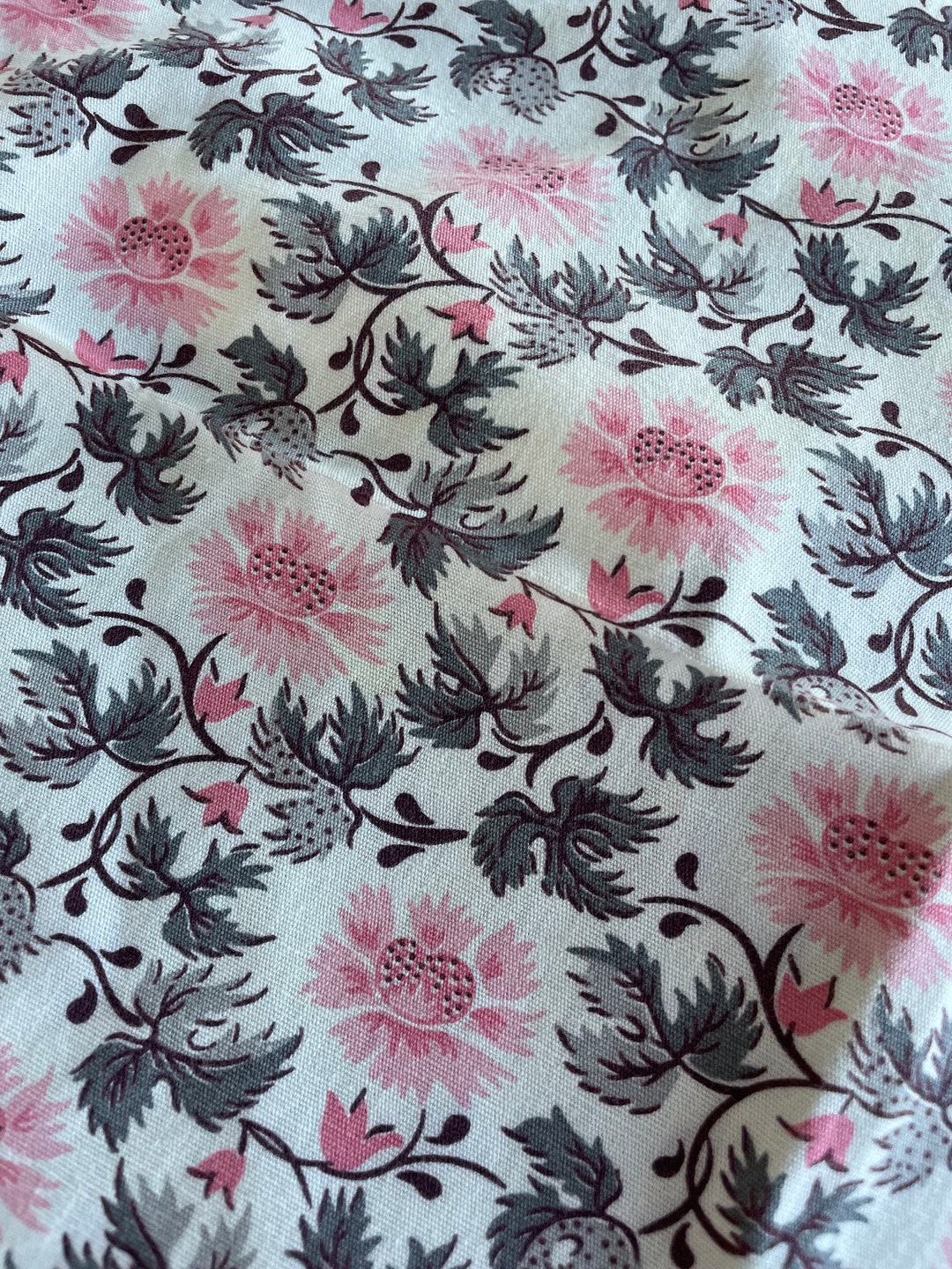 Choice: 1950’s and 60’s Vintage Tablecloths Cotton Gray and Pink Floral ...