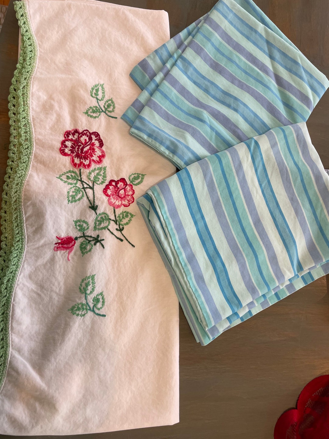 Choice of Vintage Pillowcases Mix and Match 1960’s, 1970’s and 2000 ...
