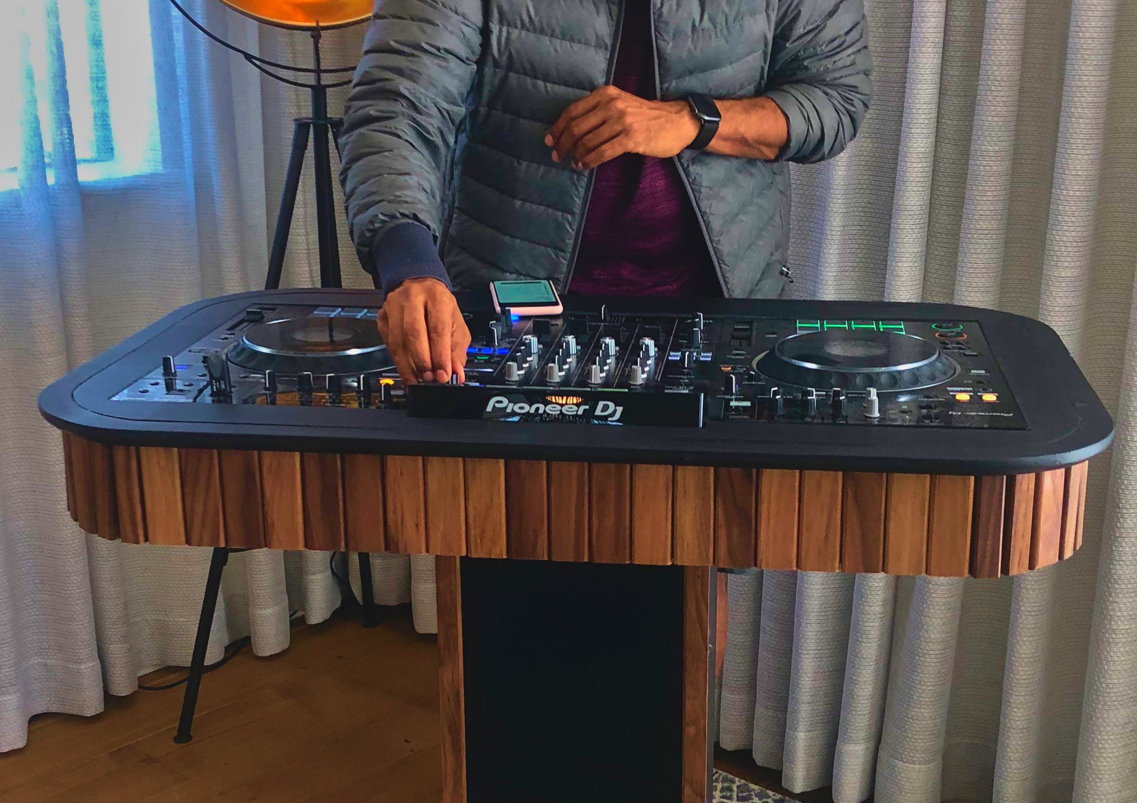 Custom DJ Table With Outlet and Built-in Speaker Design - Etsy