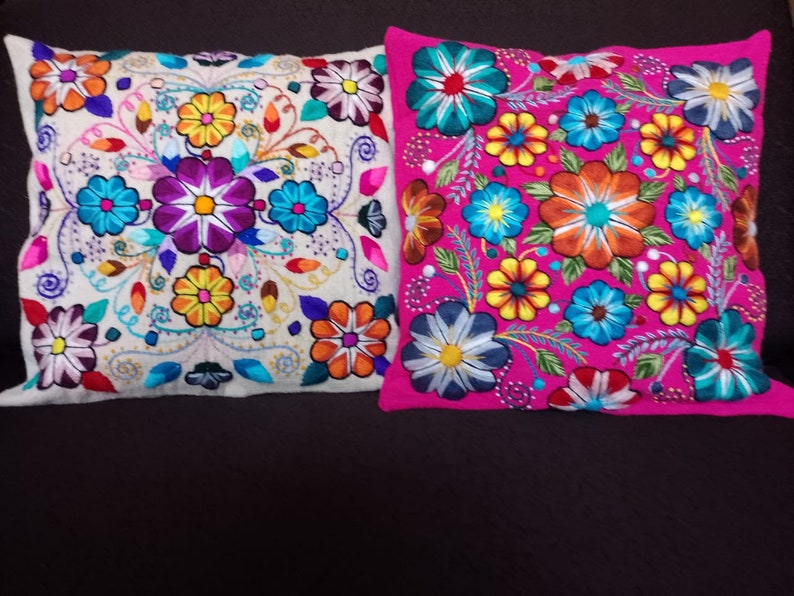 Peruvian Decor, Beautiful Hand Embroidered Cushion Cover. Peruvian ...