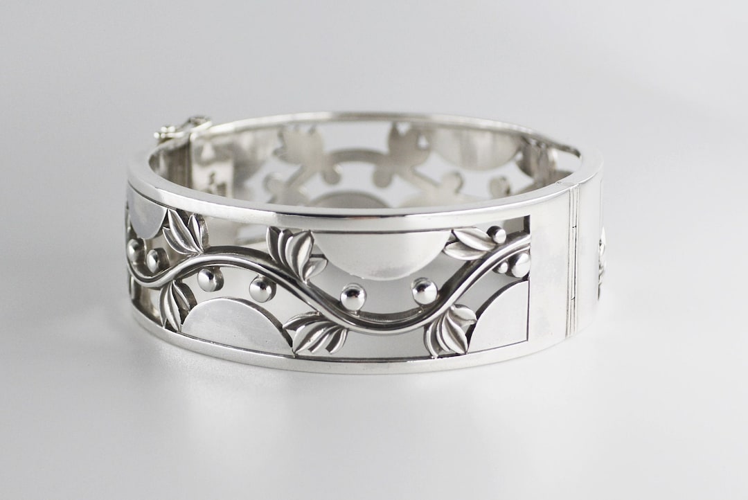 Harald Nielsen for Georg Jensen, Art Deco Berry Vine Sterling Silver Cuff Bracelet Hinged Bangle ...