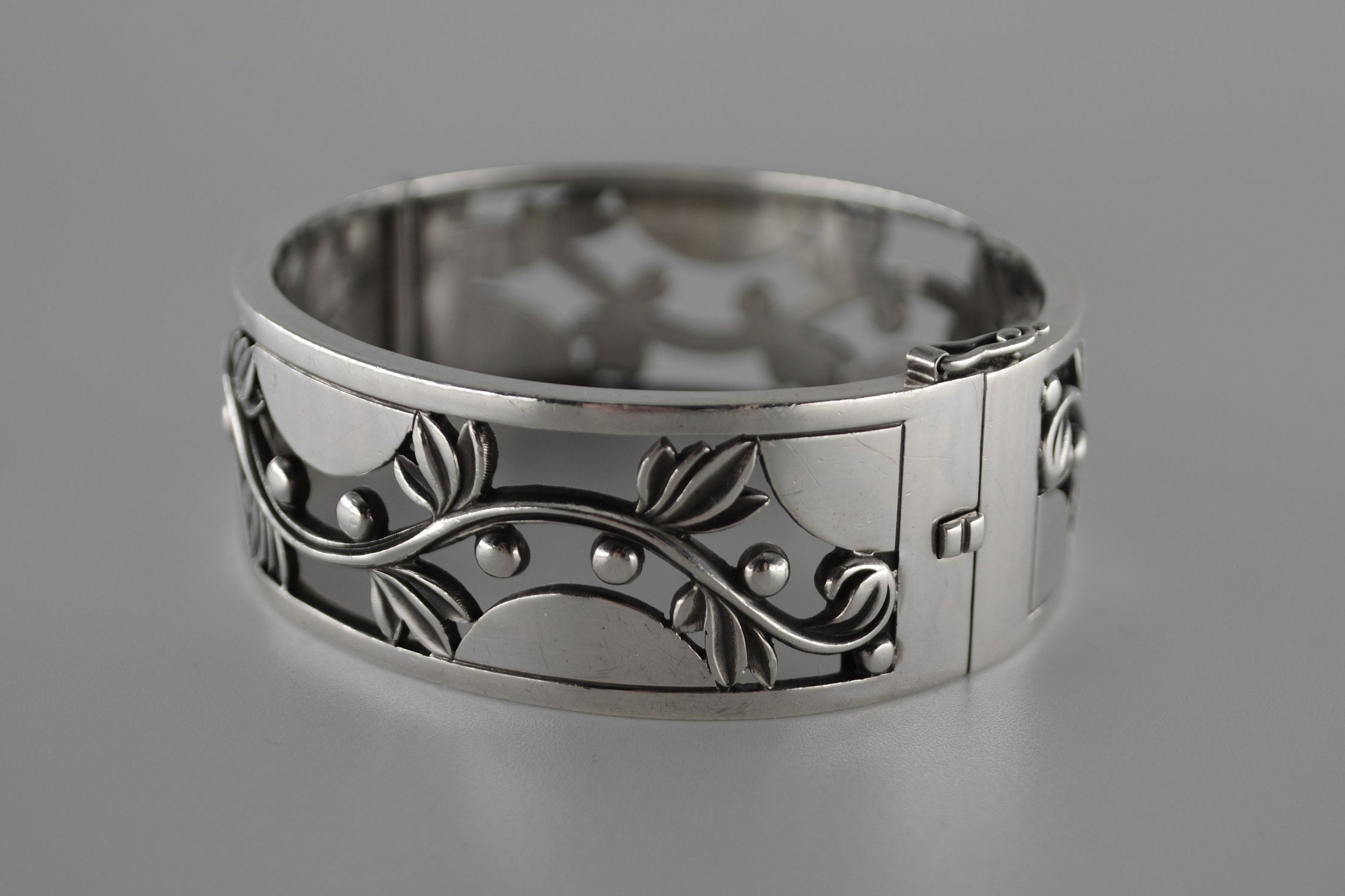 Harald Nielsen for Georg Jensen, Art Deco Berry Vine Sterling Silver Cuff Bracelet Hinged Bangle ...