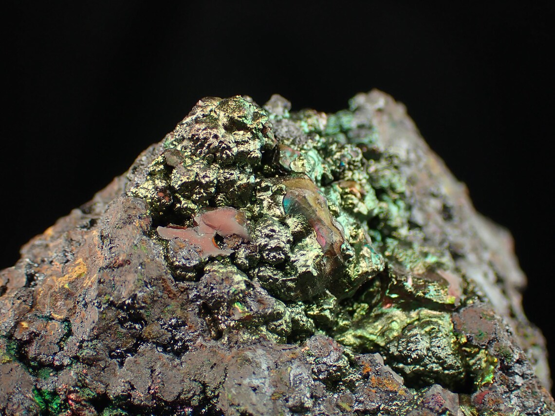 GEOTHITE Iridescent 7,0 X 4,0 X 3,2 Cm From MOROCCO 12810 - Etsy