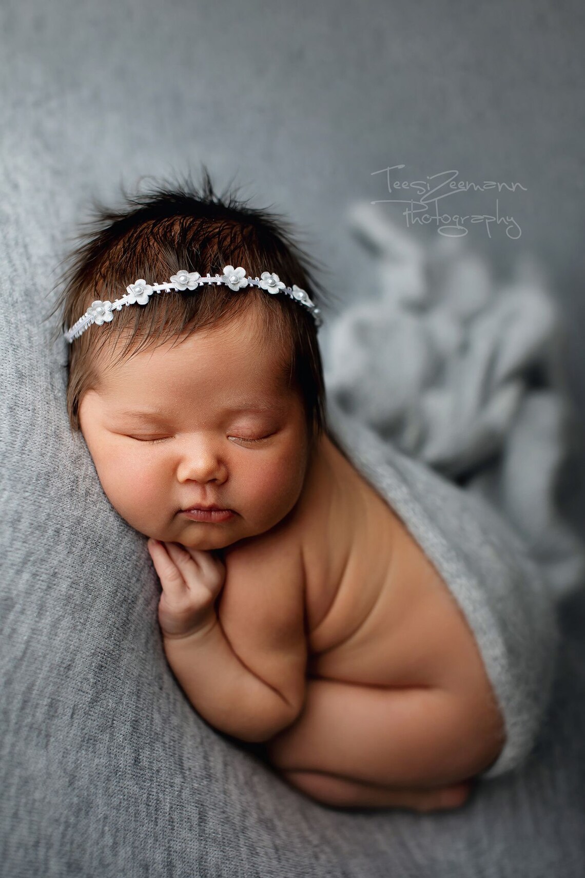 Very Cute Headband With Light Grey Flowers, Flower Crown, Photoshoot ...