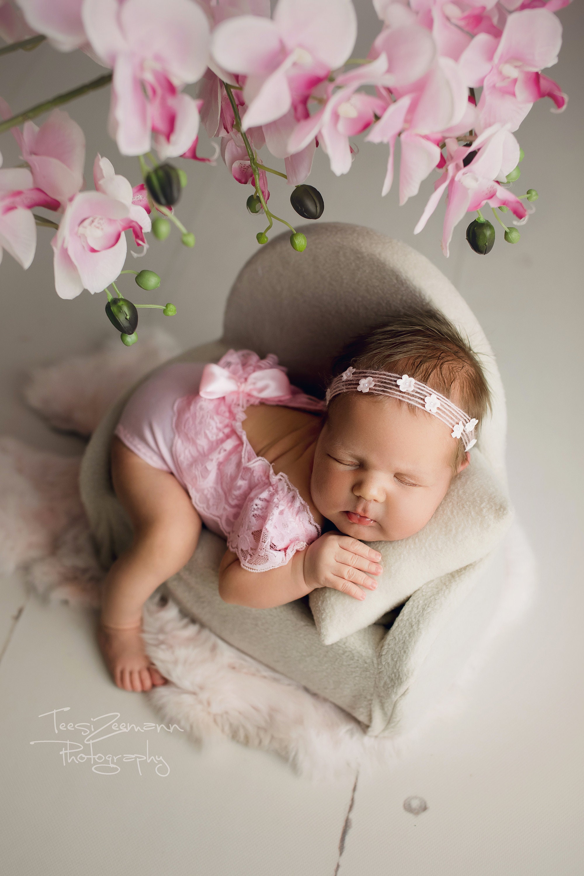 Absolutely adorable babygirl pink lace bodysuit newborn | Etsy