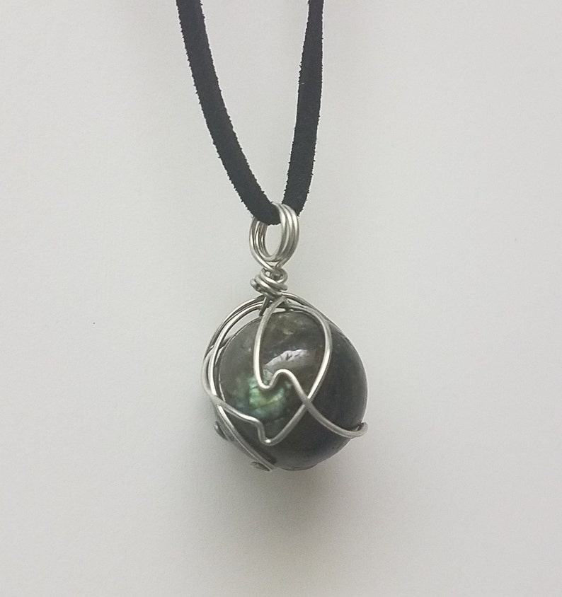 Neptuno Collar de mármol de labradorita - Etsy España