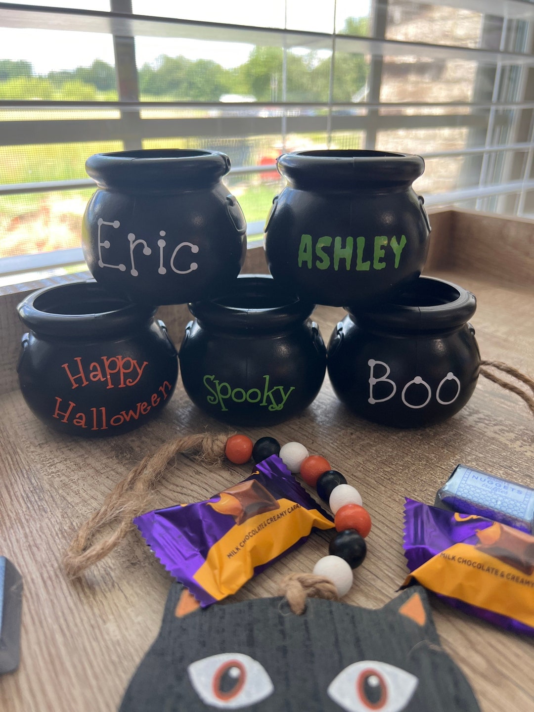 Personalized Halloween Mini Cauldrons, Halloween Treat, Halloween Place ...