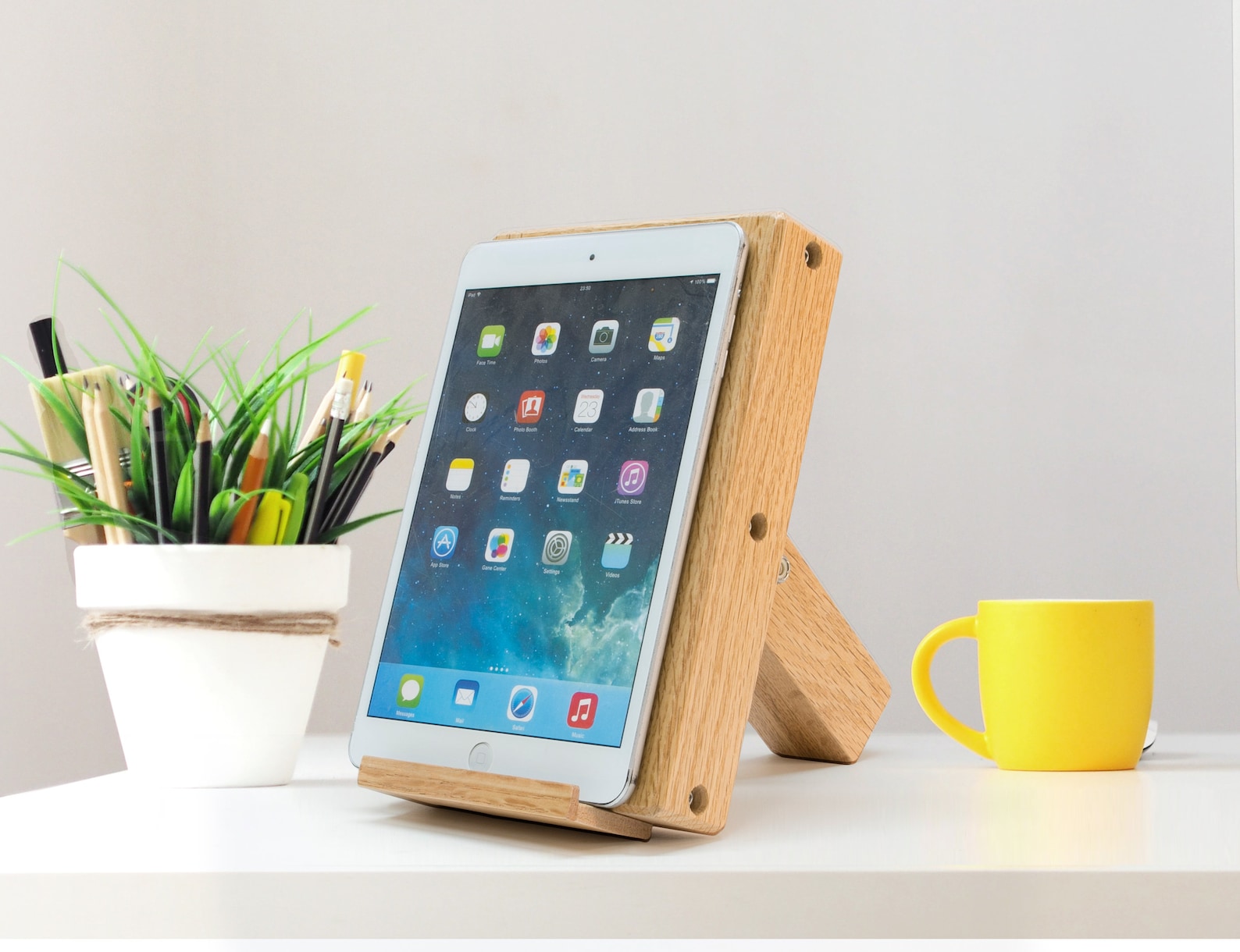 Magnetized Ipad Mini Stand Ipad Mini Station Tech Gifts Ipad - Etsy
