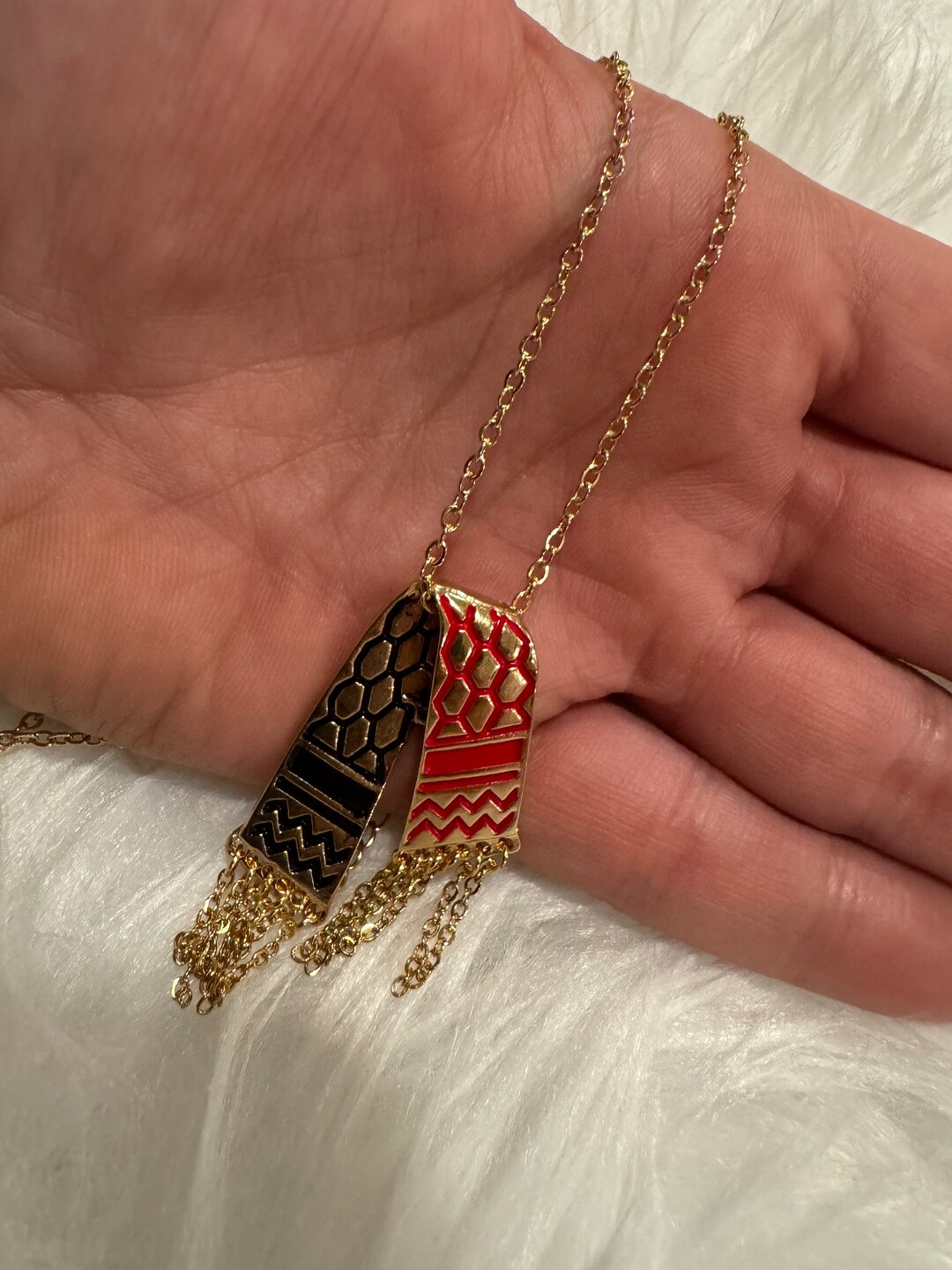 Palestine Kufiya/hatta Scarf Style Necklace, Gold Palestinian Keffiyeh ...