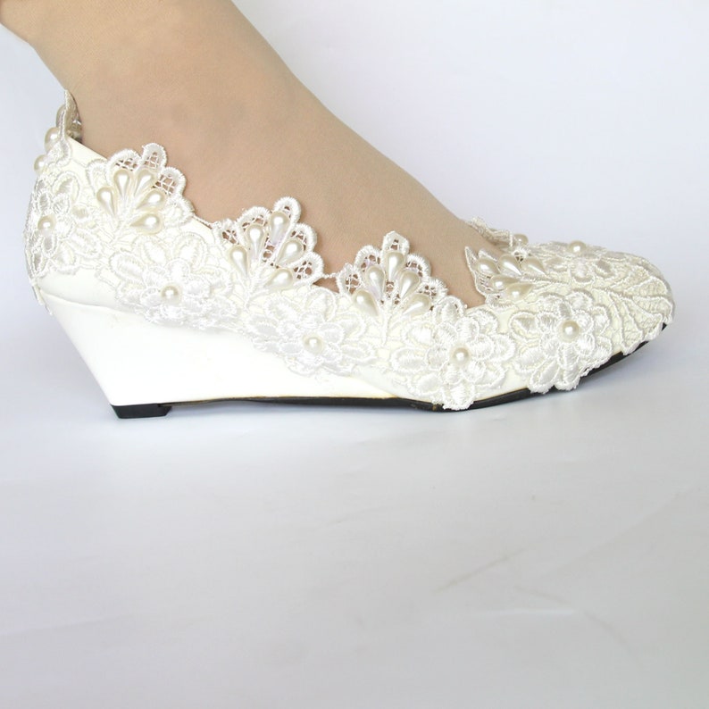 White Lace Pearls Shoes Wedding Leather Shoes Bridal Pumps - Etsy