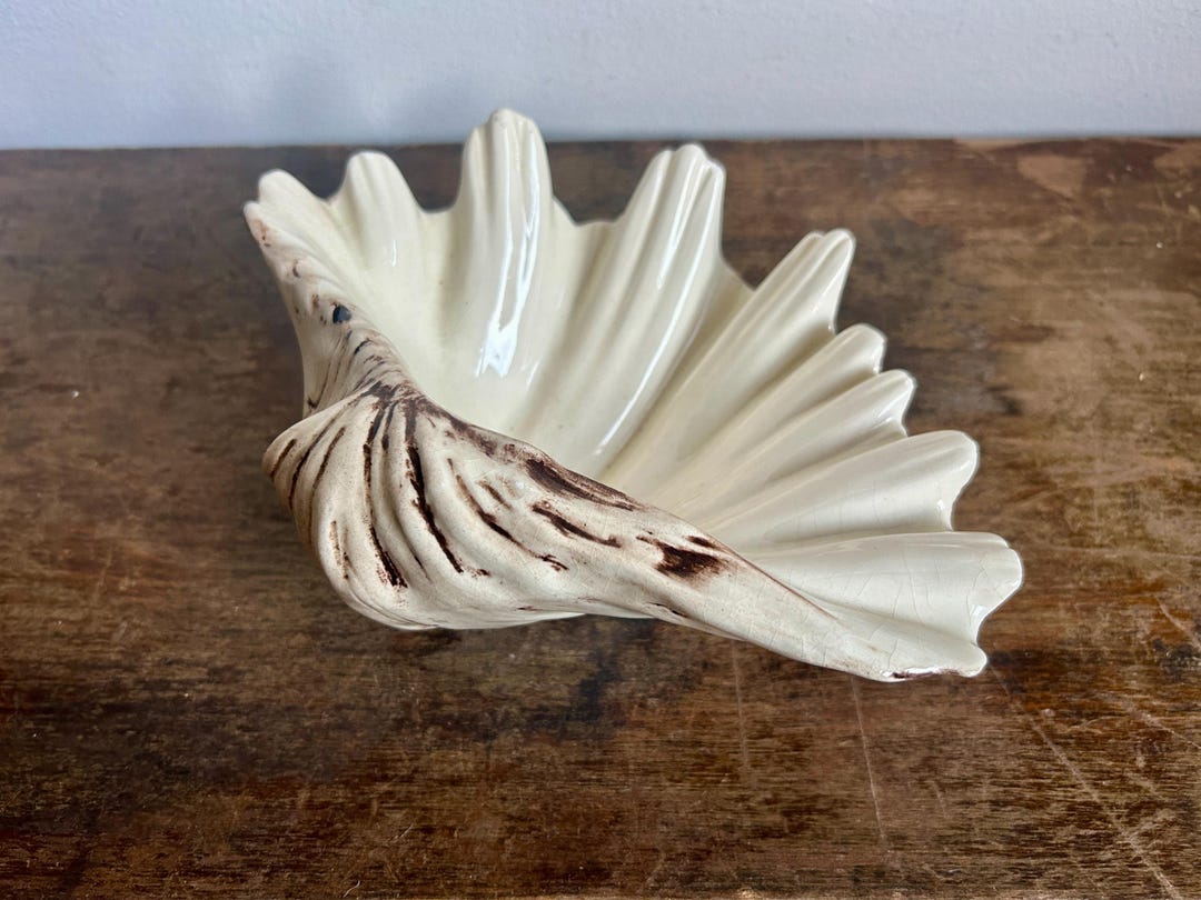 Vintage Signed Ceramic Clam Shell Bowl | Seashell Brown and White ...