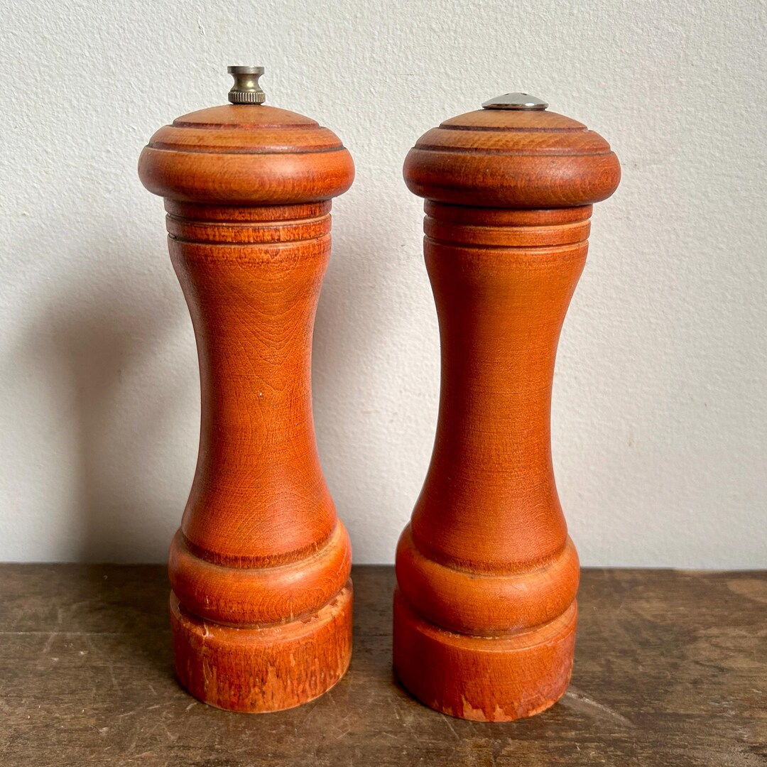 Vintage Wooden Pepper Grinder and Salt Shaker | Farmhouse Cottagecore ...