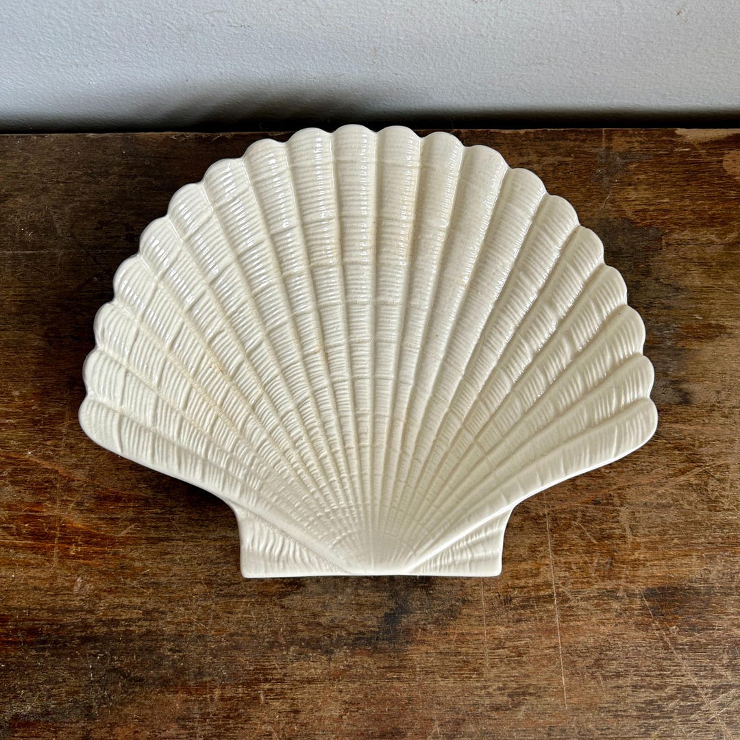 Vintage Clam Shell Trinket Dish | Vintage Seashell Plate Cottagecore ...
