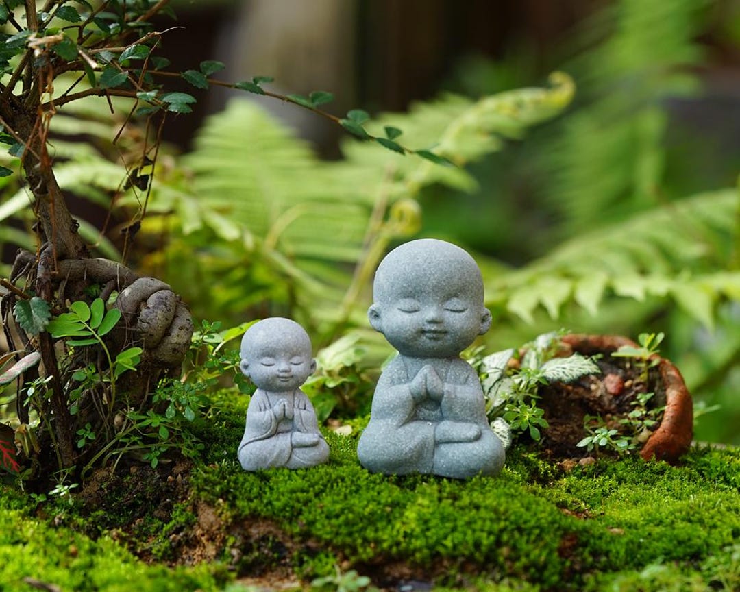 Miniature Mixed Size Little Monk Buddha Sit in Meditation , Miniature ...