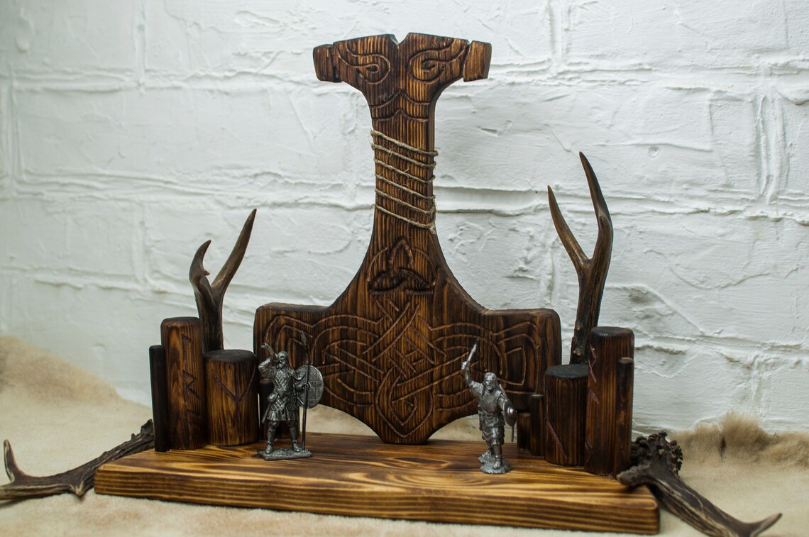 Pagan altar Thor Hammer Mjöllnir Pagan norse Viking Odin decor | Etsy
