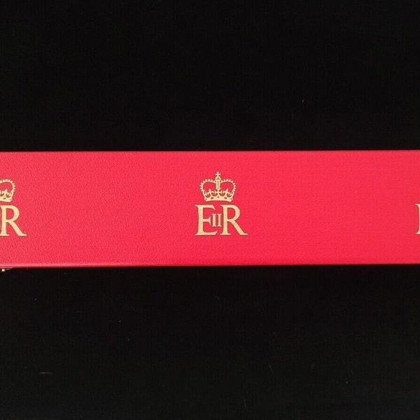 Queen Elizabeth Red Box - Etsy