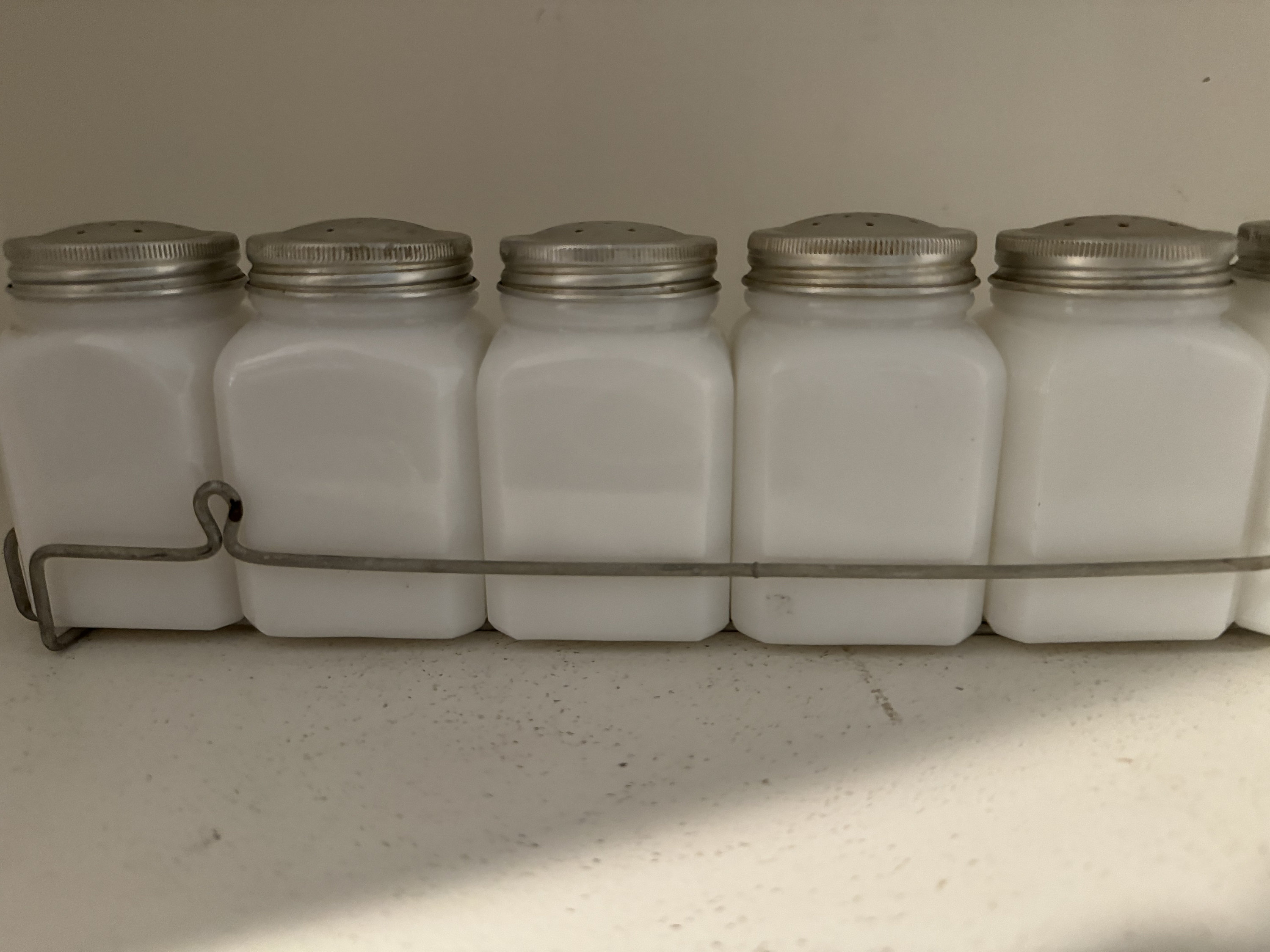 Vintage Kitchen Dove Brand Spice Jars, Set of Six Jars Distributed by ...