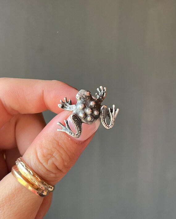 Vintage Mexico Sterling Silver Bumpy Frog / Toad Lape… - Gem