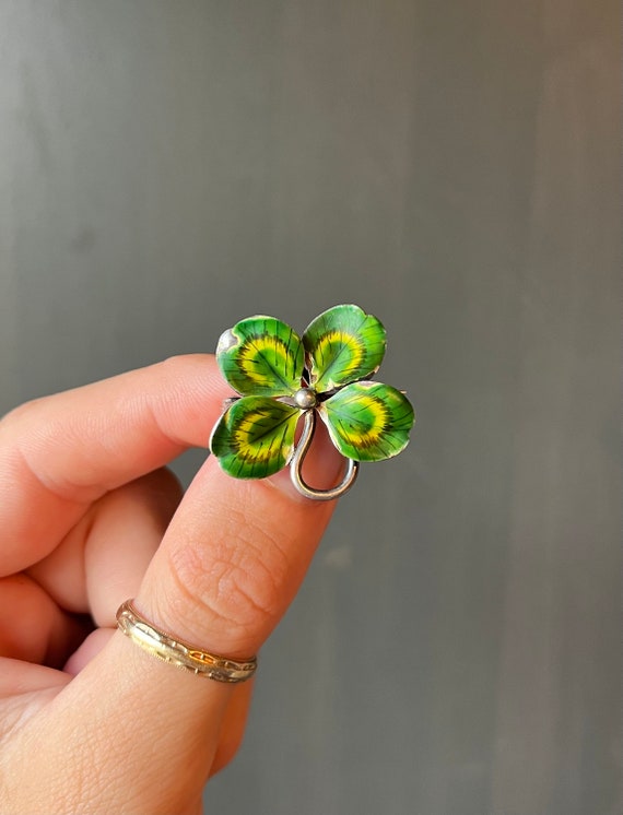 green enamel leaf pin - Gem