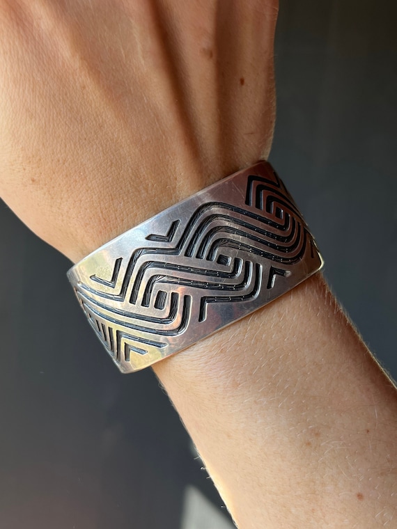Vintage Native American Hopi Etched Sterling Silver .… - Gem