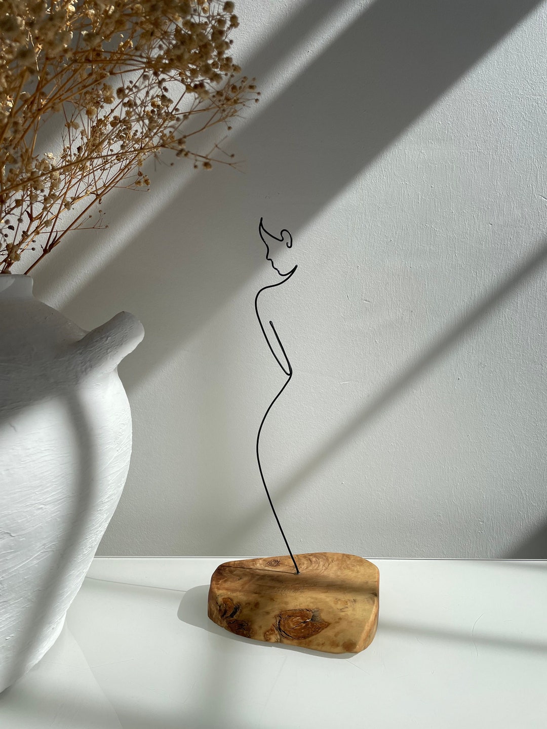 Wire Art Female Silhouette, Wire Sculpture of Abstract Woman, Metal ...
