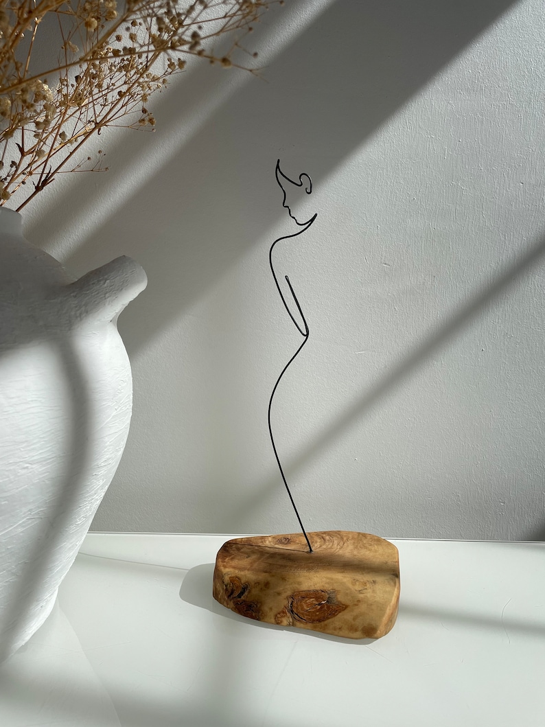Wire Art Female Silhouette, Wire Sculpture of Abstract Woman, Metal ...