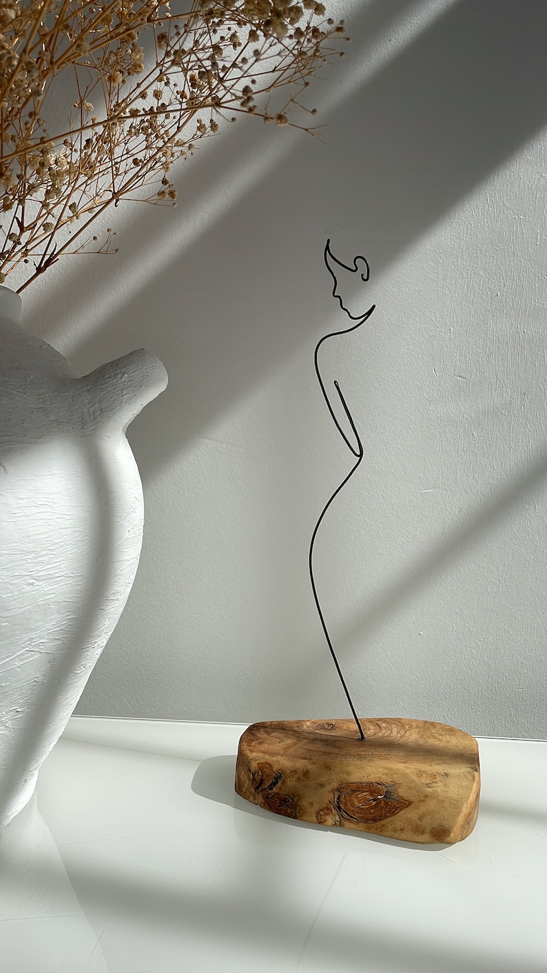 Wire Art Female Silhouette, Wire Sculpture of Abstract Woman, Metal ...
