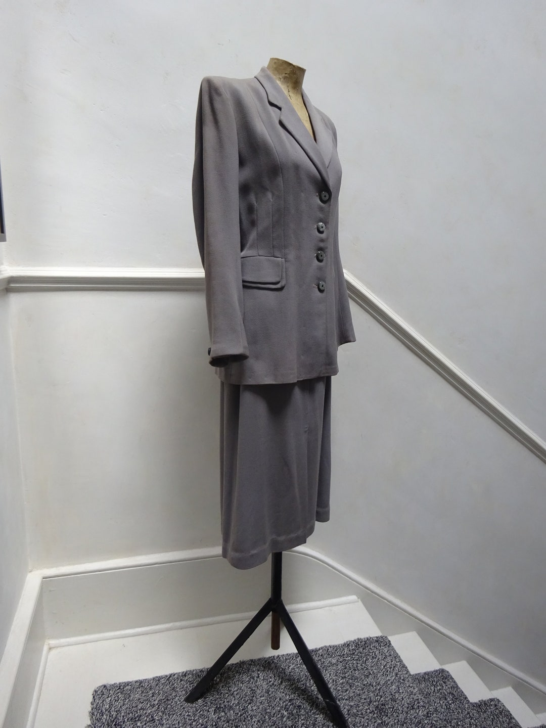 STYLISH 1940s CC41 GABARDINE Suit-40s Utility Suit in a Soft Light Grey ...