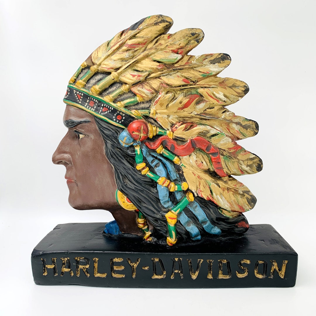 Large Decorative Statue of Indian Head With Beautiful Feather Headdress ...