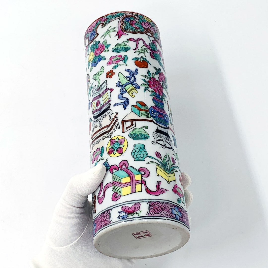 Decorative Chinese Cylinder Vase With Colorful Motifs, Polychrome ...