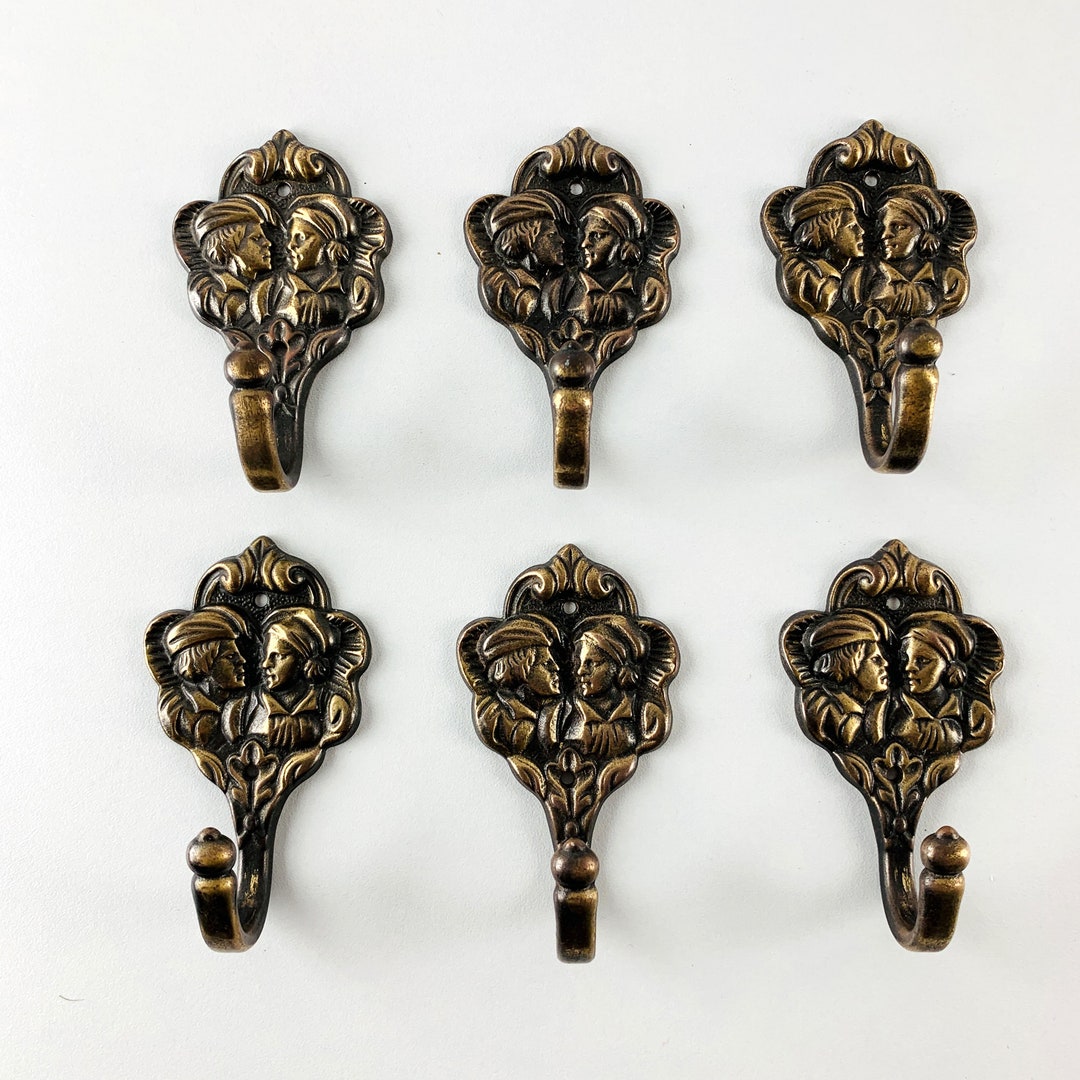 Set of 6 Vintage Hanging Hooks Depicting a Nice Couple From Medieval ...