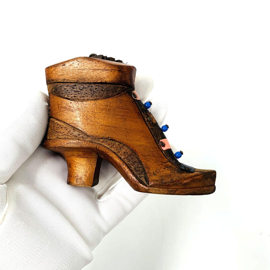 Antique Snuff Box With Lid in the Shape of a High Heeled Ladies Shoe ...