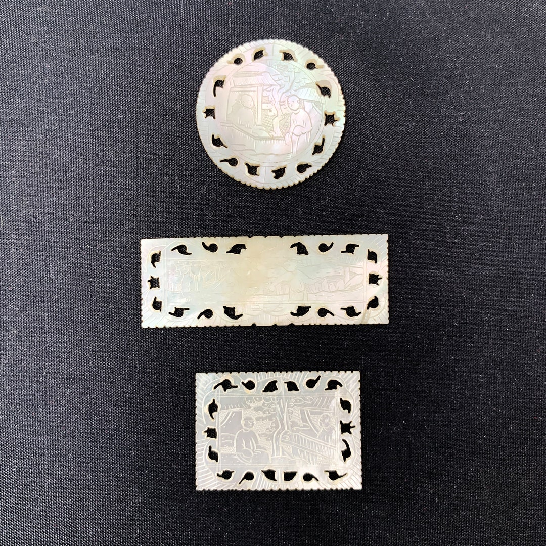 Set of 3 Antique Chinese Game Chips Qing Dynasty, Mother-of-pearl ...