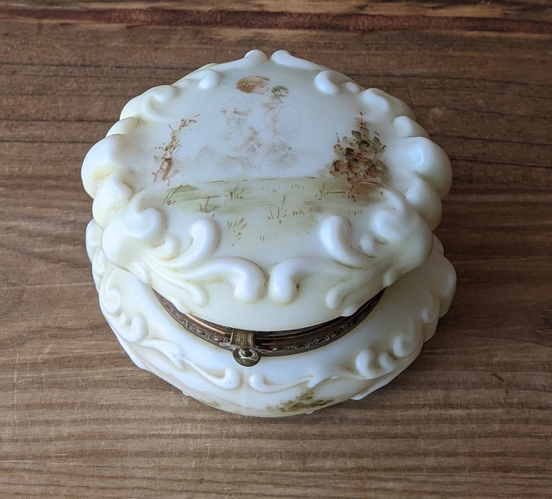 Antique Victorian Era Wavecrest Dresser Box, Art Glass Jewelry Box ...
