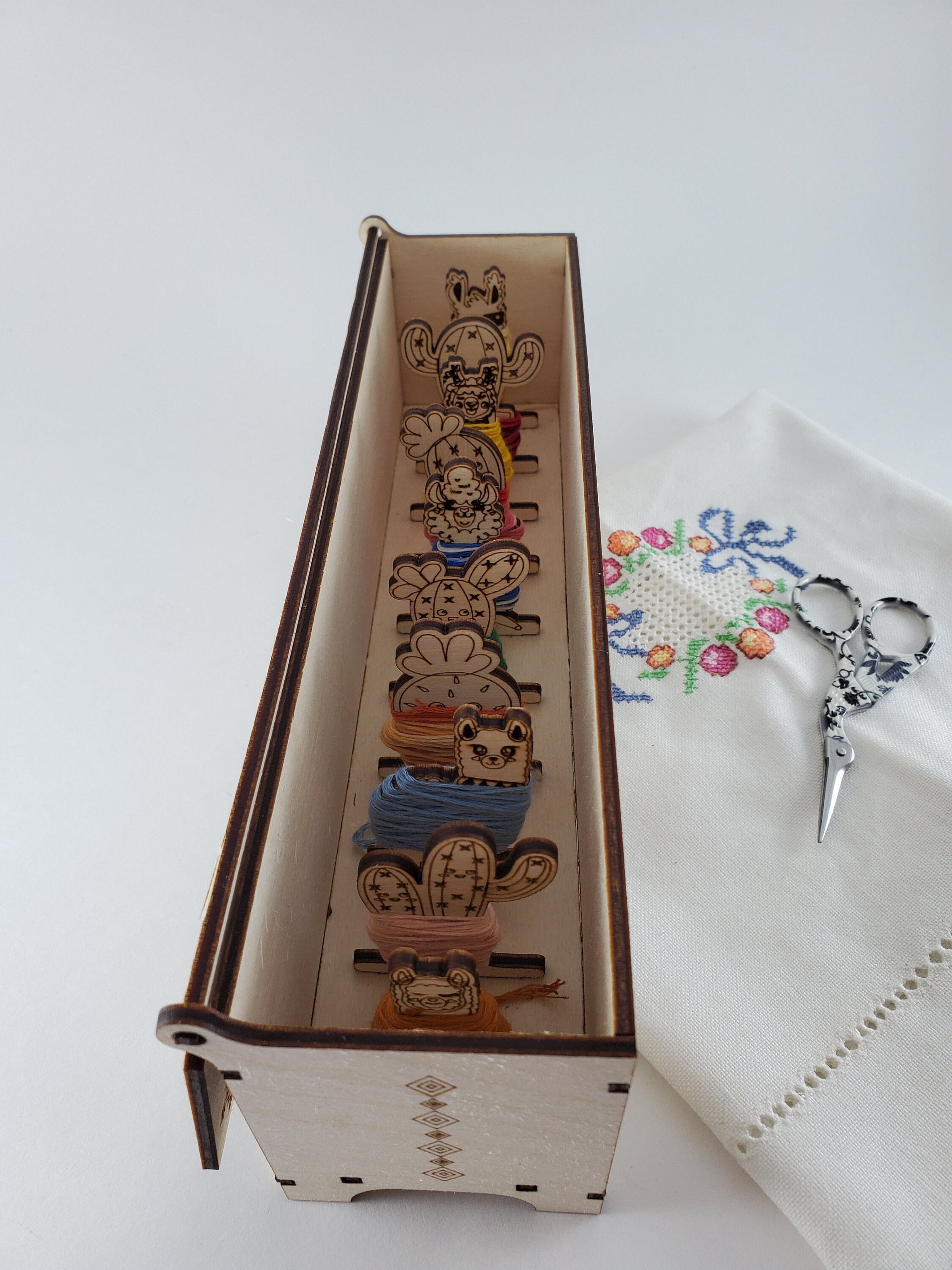 Cross Stitch Storage With 10 Floss Bobbins Llama Bobbins - Etsy Canada