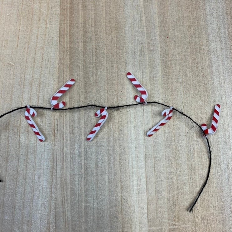 Candy Cane Banner — SAR - UNIQUE EMBELLISHMENTS GEARED FOR UNIQUE PROJECTS