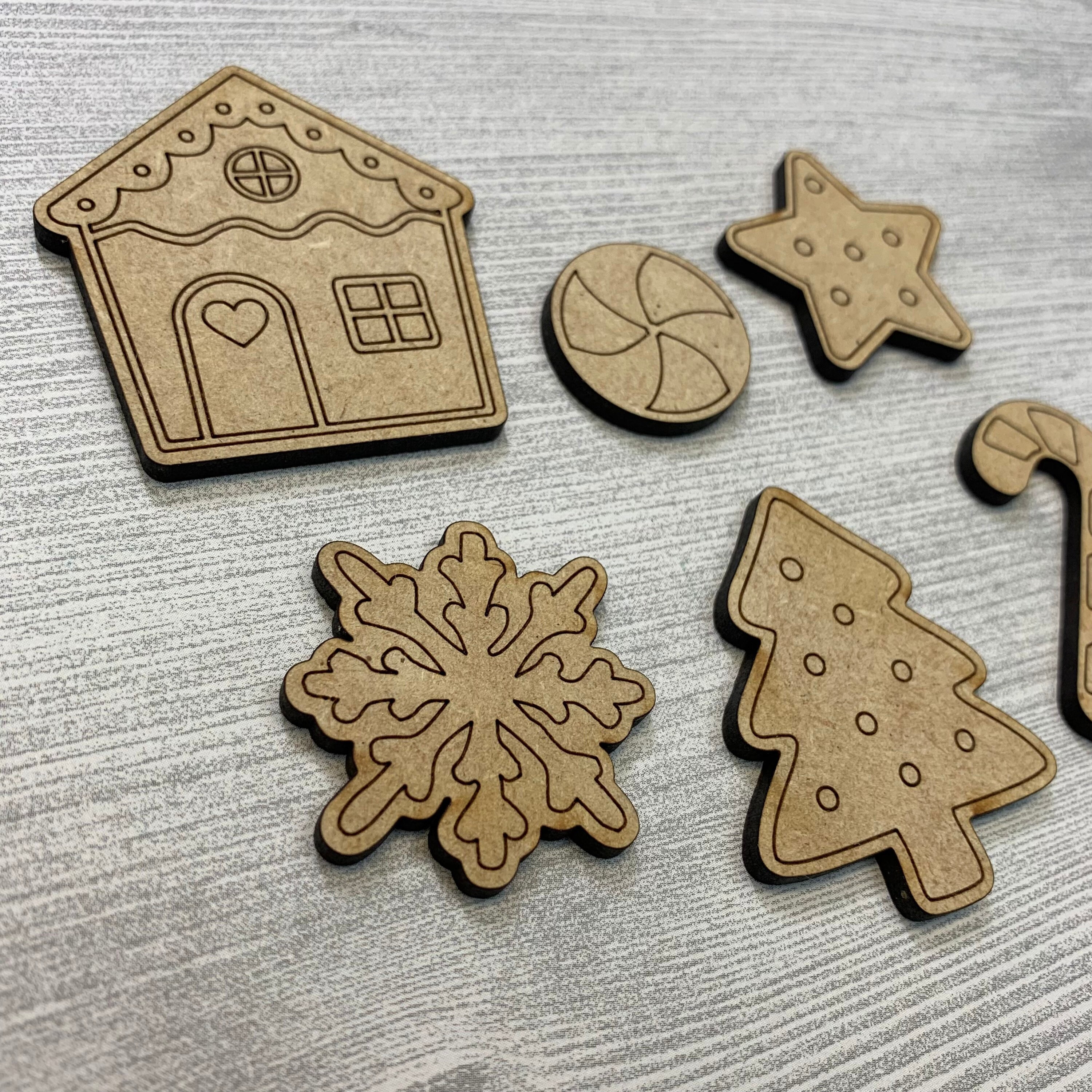 Gingerbread Cookies - set of 6 — SAR - UNIQUE EMBELLISHMENTS GEARED FOR ...