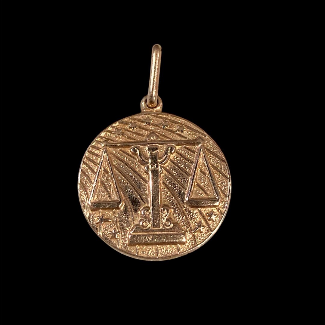 14K Solid Yellow Gold 583 Scale of Justice Medallion Pendant Charm 4.9g ...