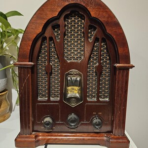 Vintage GE Cathedral AM/FM Radio Model 7-4100JA Reproduction 1930's ...