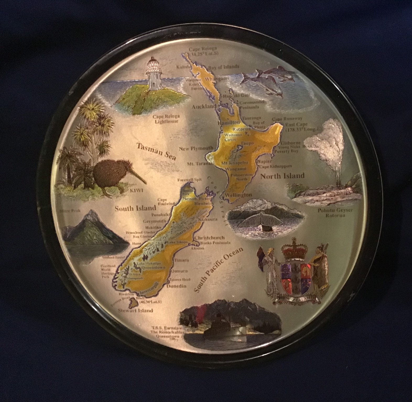 9 Souvenir Lucite New Zeland Map and Attraction Tray - Etsy