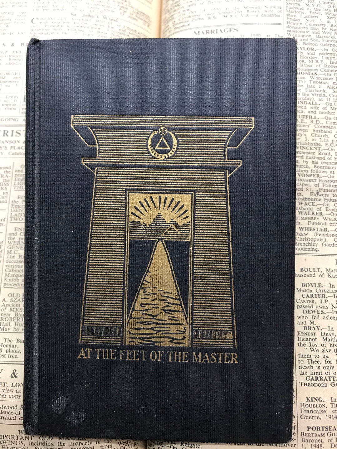 Krishnamurti Theosophical Press at the Feet of the Master in Good ...