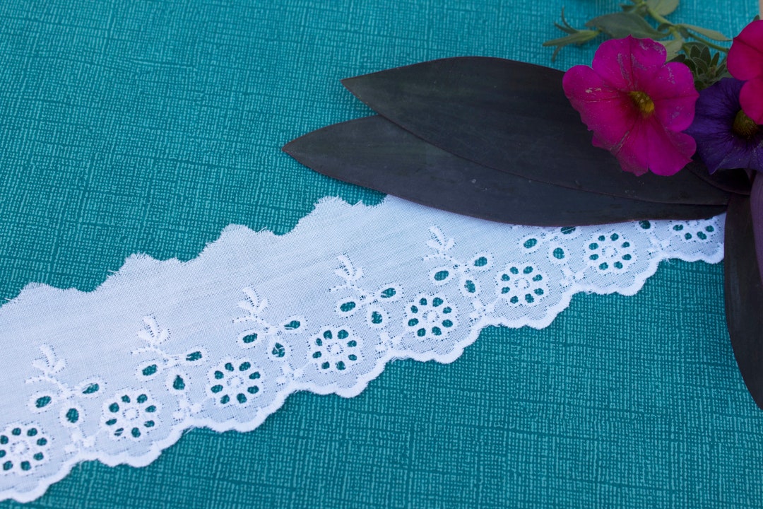 2 1/4 Wide White Cotton Eyelet Trim With Embroidered Flower and Leaf ...