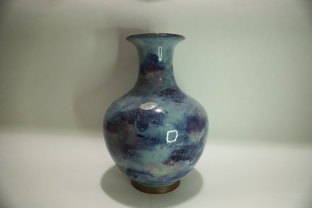 Jun Kiln Porcelain Okho Spring Bottle // 玉壶春 // Florero con diseños de ...