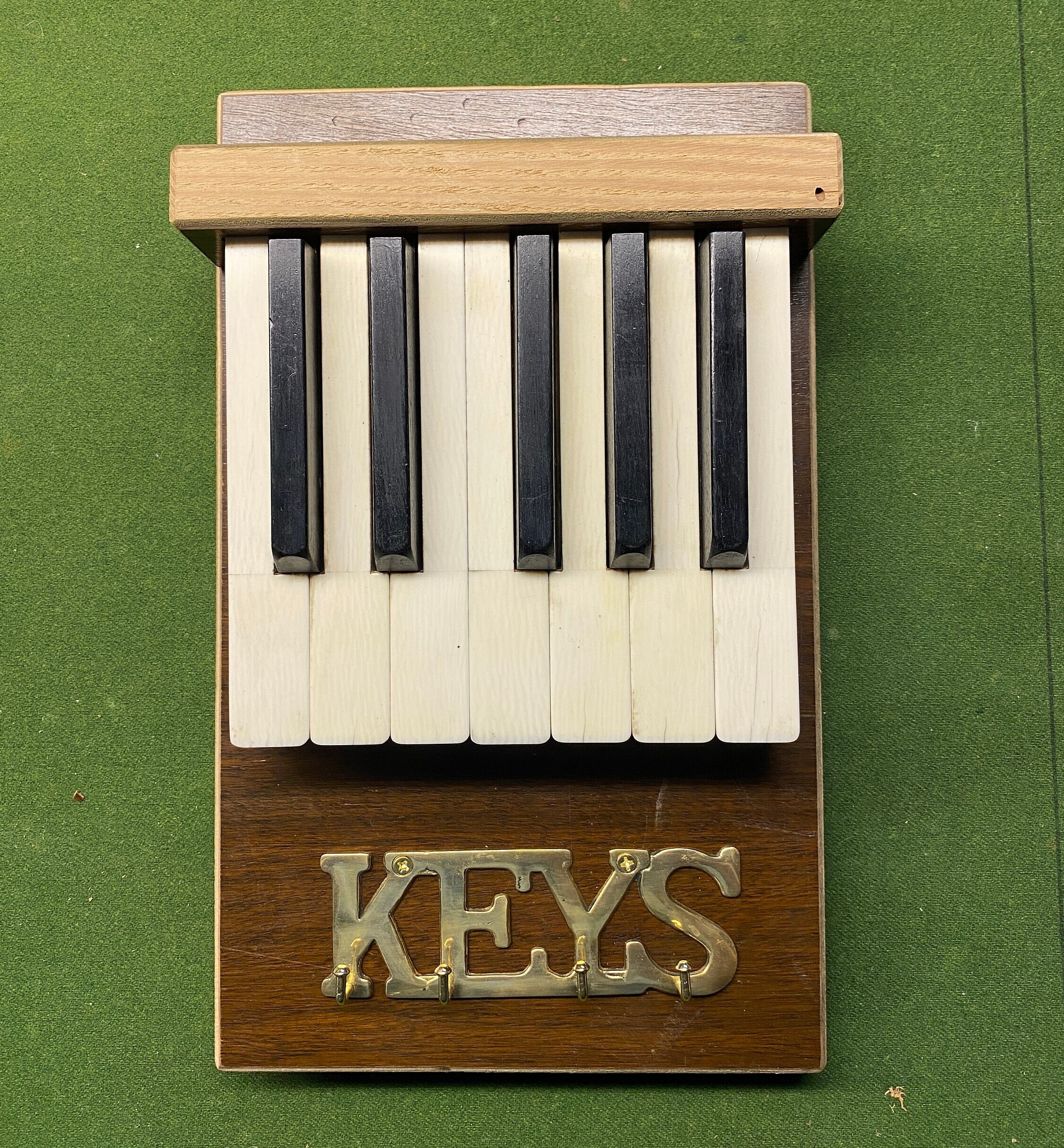 Key Rack With Vintage Piano Keys - Etsy