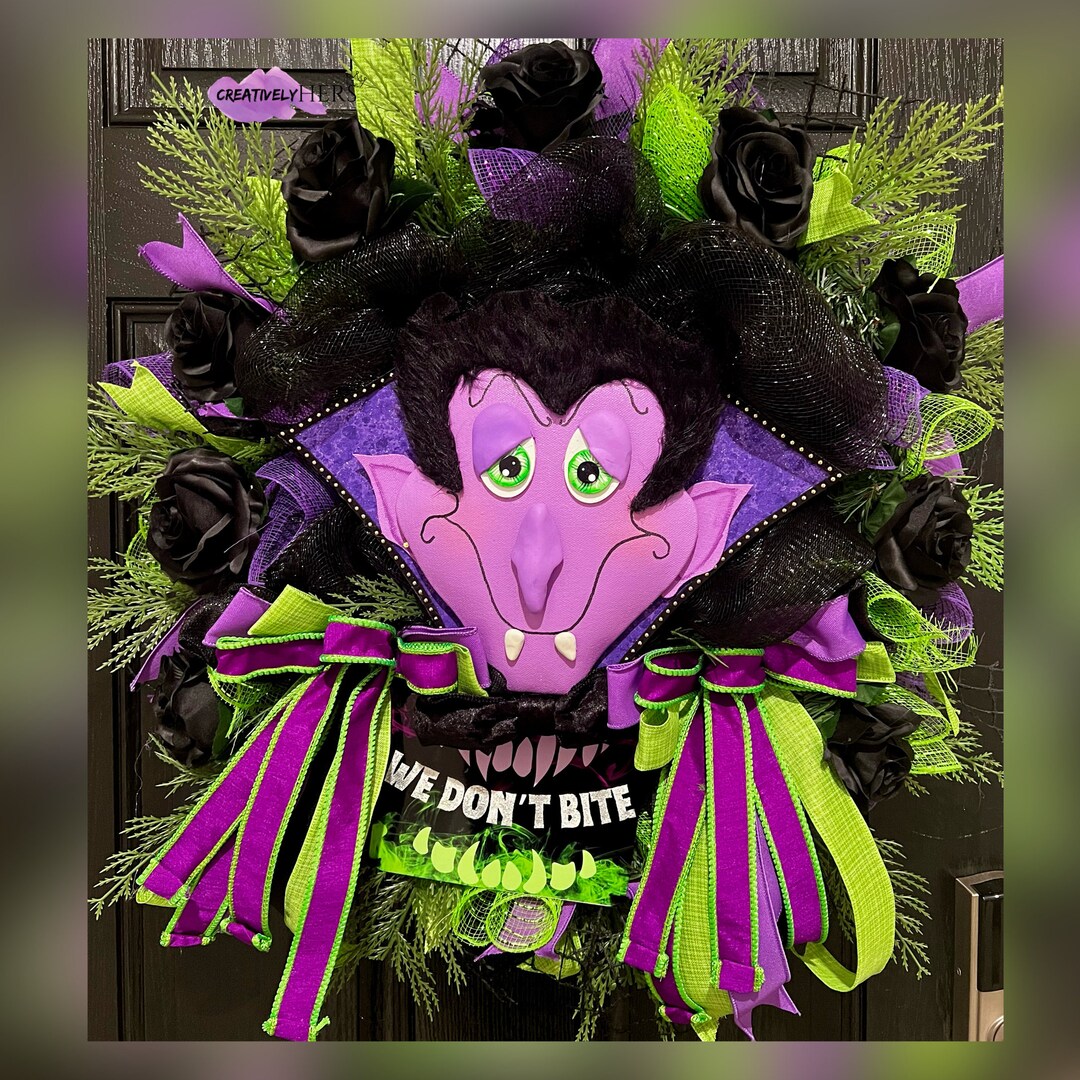 Halloween Vampire Wreath Creepy Vampire Wreath Front Door Wreath Evil ...